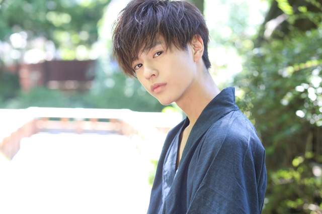 日本最強美男選拔《JUNON SUPER BOY》18歲男大生《綱啟永》奪冠